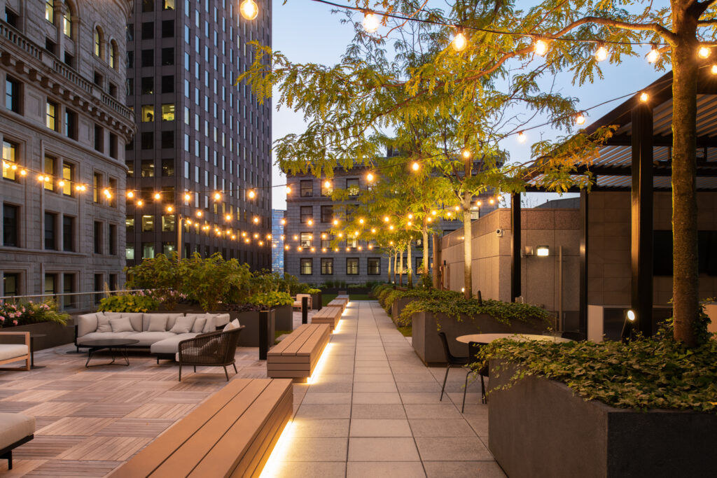 Roof Deck & Conference Center - JDL Corporate Interiors